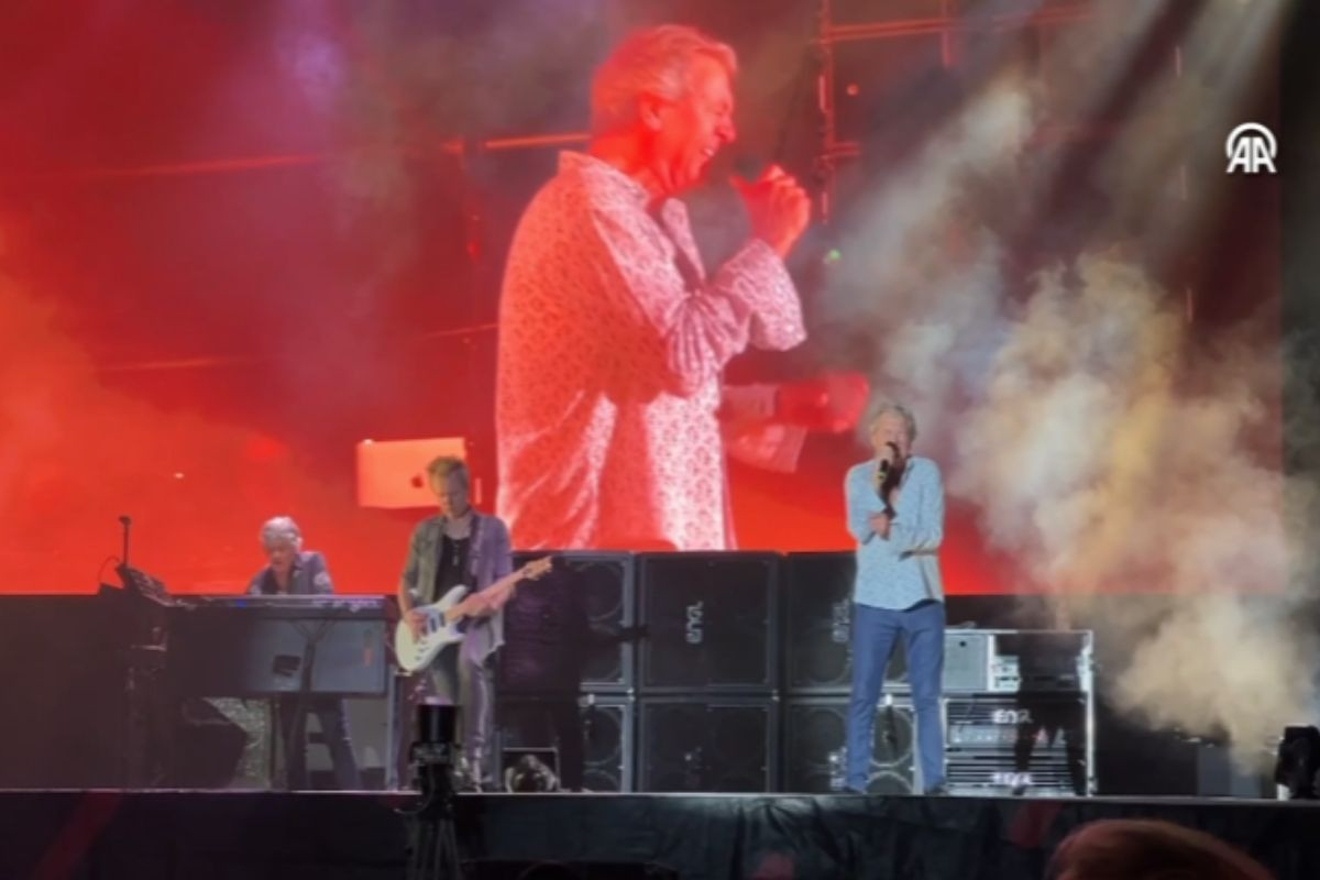 Efsane grup Deep Purple İstanbullu hayranlarıyla buluştu - Patronlar ...